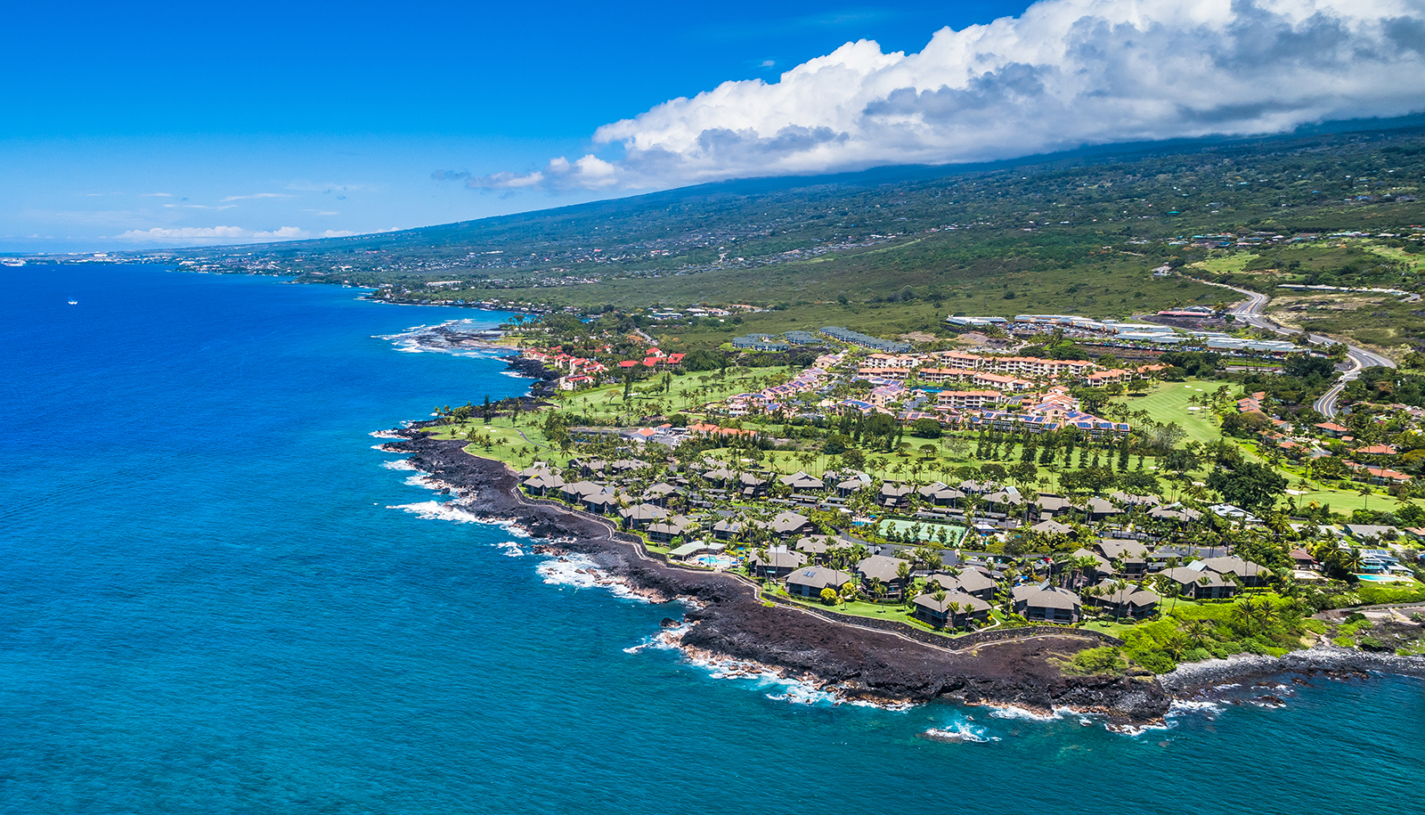 Mauka or Makai: Choosing Between Coastal or Mountain Living in Hawaii